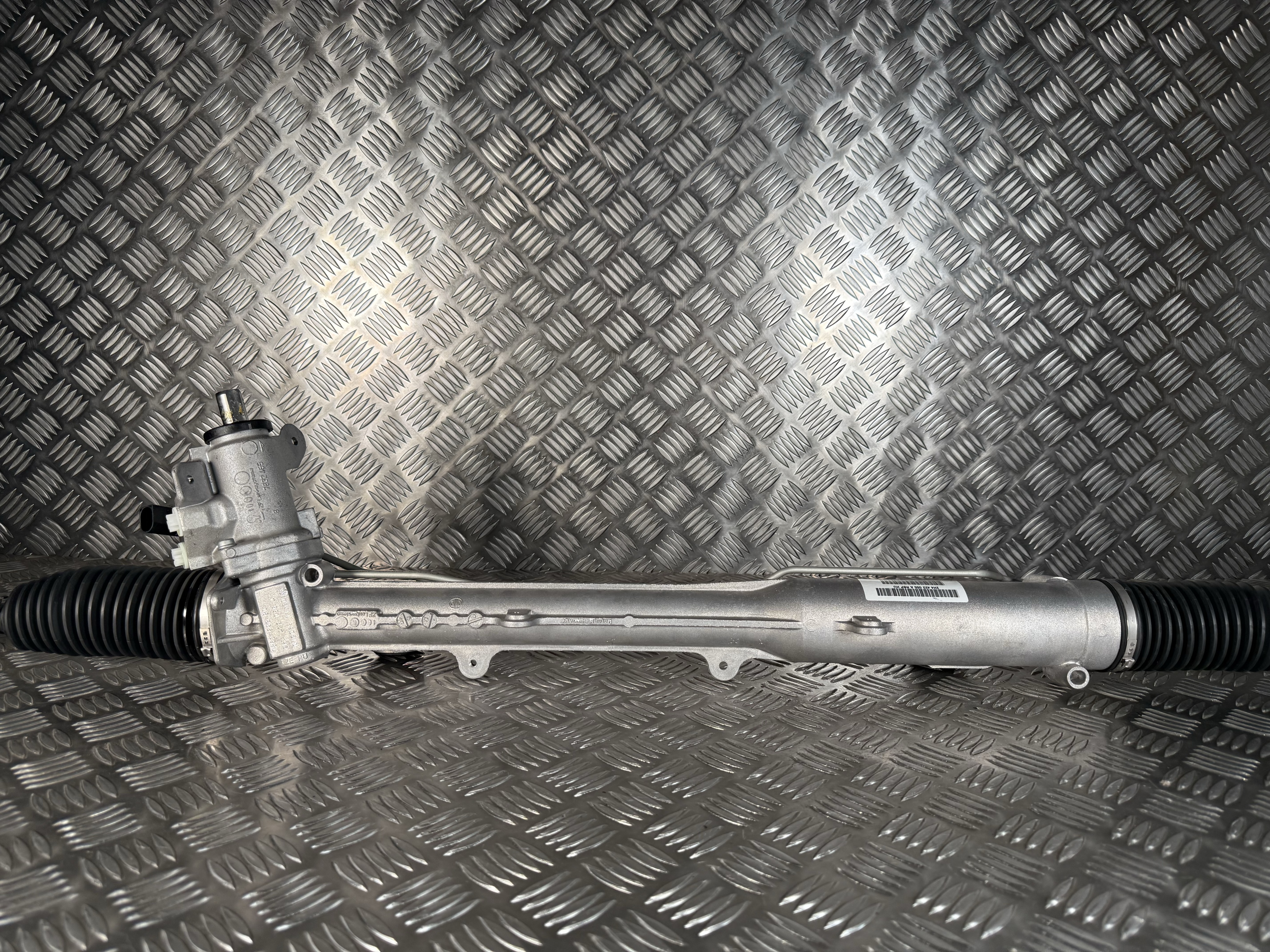 Volkswagen Amarok Servotronic steering rack, OE unit | Western Power ...